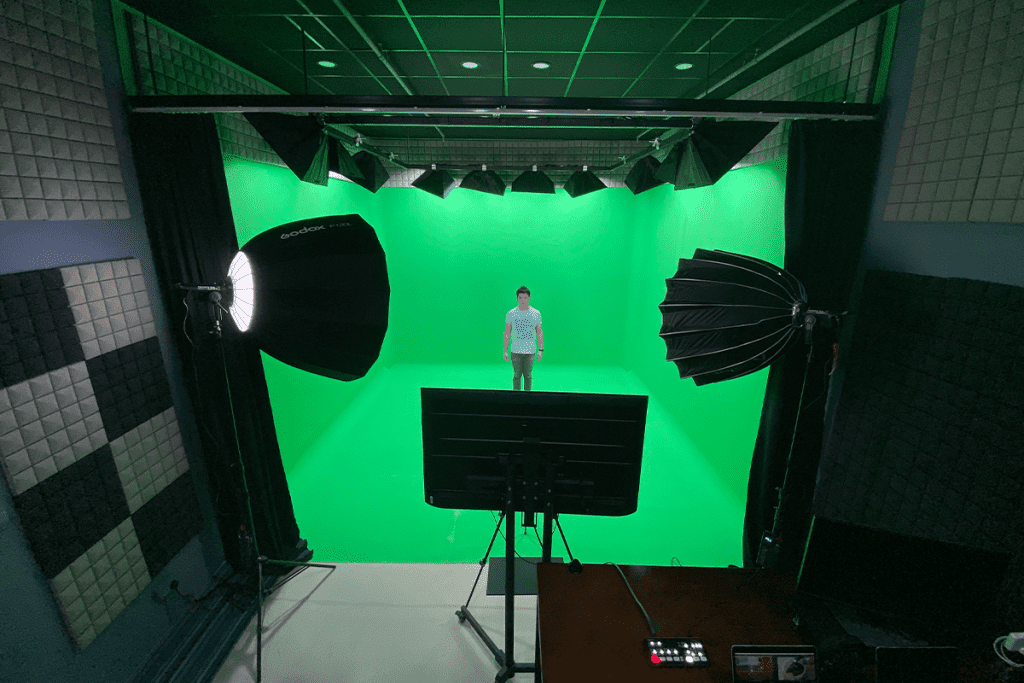 24 Hours Affordable Green Screen Studio Rental | Easy Setup, Live ...